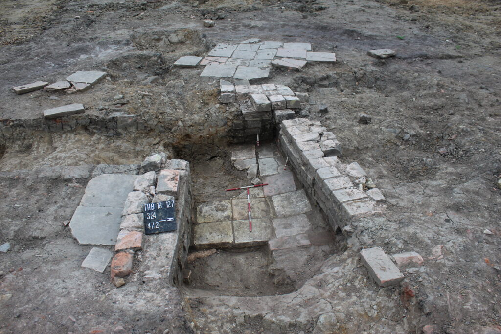 TVAS East Midlands: 19th c. Brick Kiln from Blunham, Bedfordshire ...